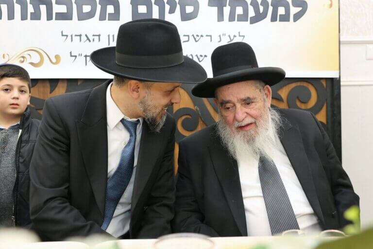 בישיבת דבר שמעון סיימו את הש"ס לע"נ הגר"ש בעדני זצוק"ל כותל המזרח